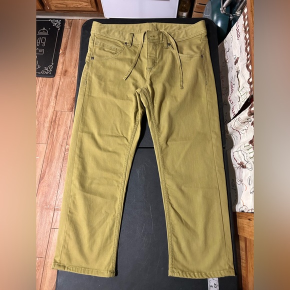 Athleta | Jeans | Athleta Frontier Denim Capri In Green Moss | Poshmark